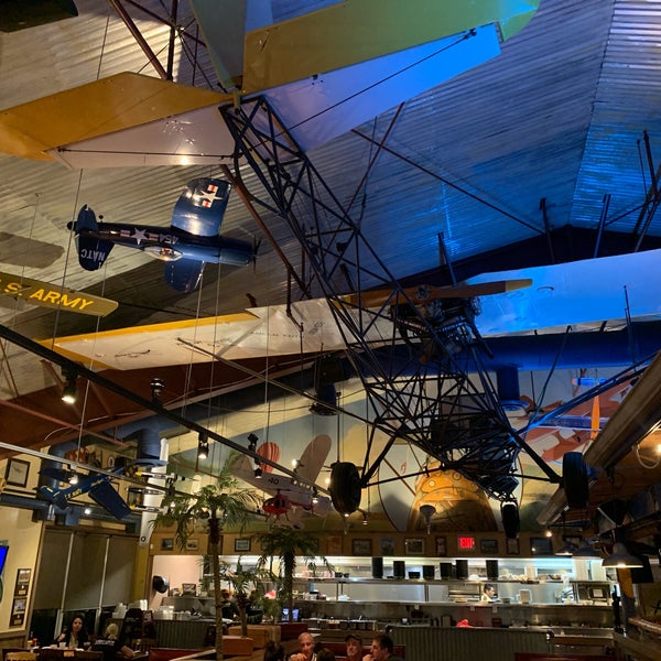 Pilot Pete's - American Restaurant