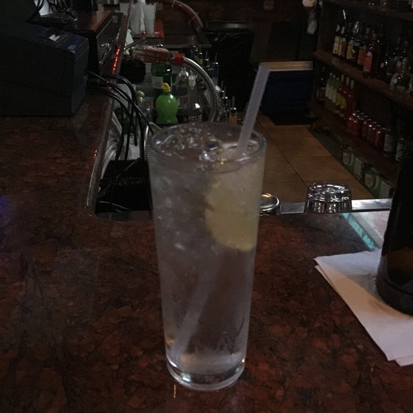 Cosmos Bar & Grill - Bar