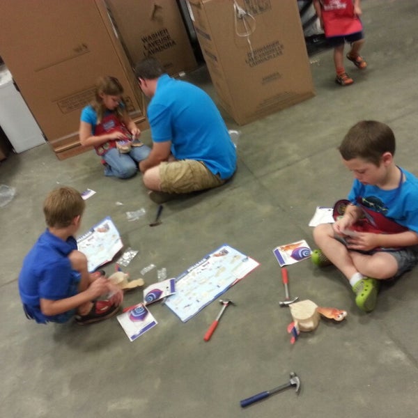 Lowe's - 1109 U.S. Highway 72 East