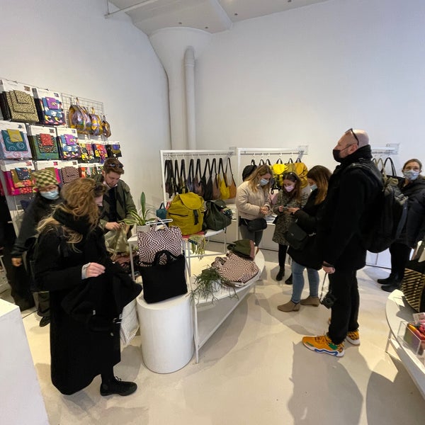 BAGGU Store - Williamsburg - 9 tips from 688 visitors
