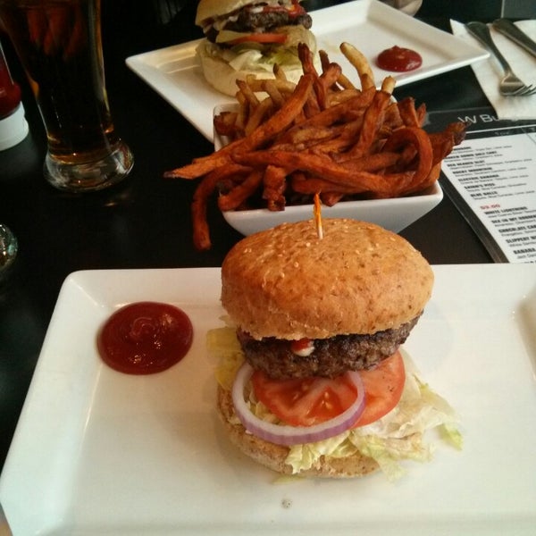 W Burger Bar - 82 tips