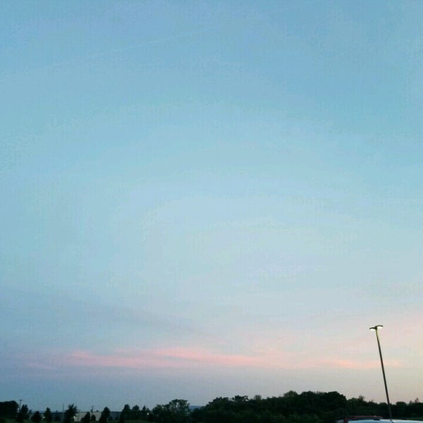 Amazon.com PHL6 - Factory