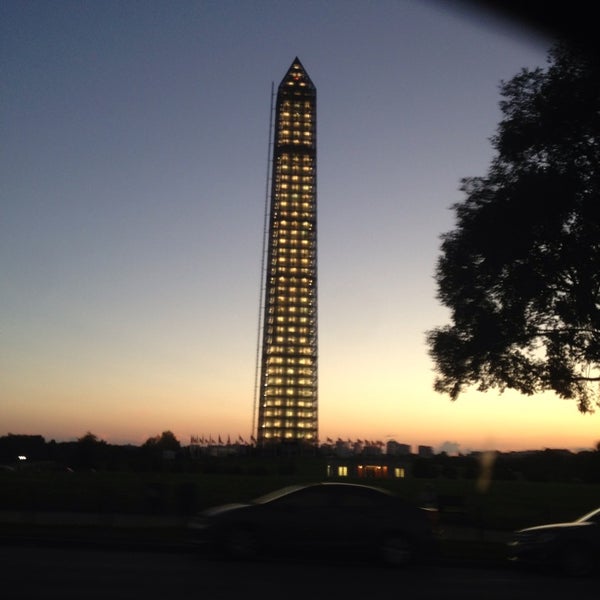 Washington Monument Bookstore - Southwest Washington - Washington, D.C.