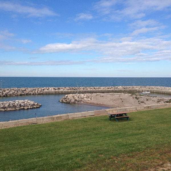 Sheffield Lake Boat Launch - Harbor / Marina