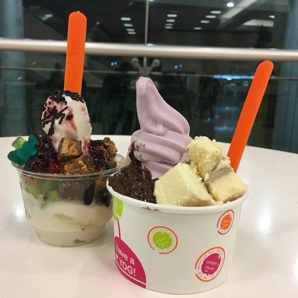 YOG Plaza Cuatro Caminos - 3 tips from 43 visitors
