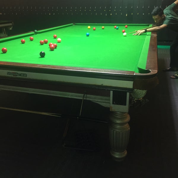 Z Club Snooker Dart & Pool - Sports Bar in Cheras