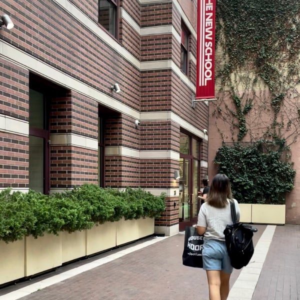 The New School Loeb Hall - Greenwich Village - 135 E 12th St