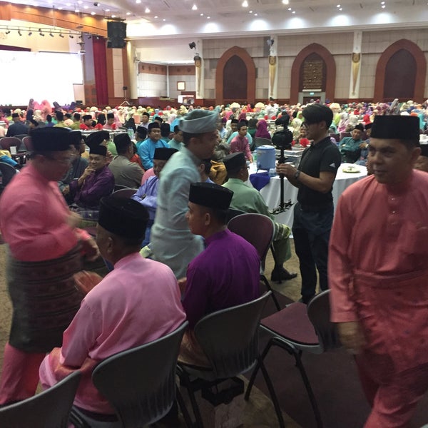 Photos at UBD Chancellor Hall - 7 tips from 828 visitors