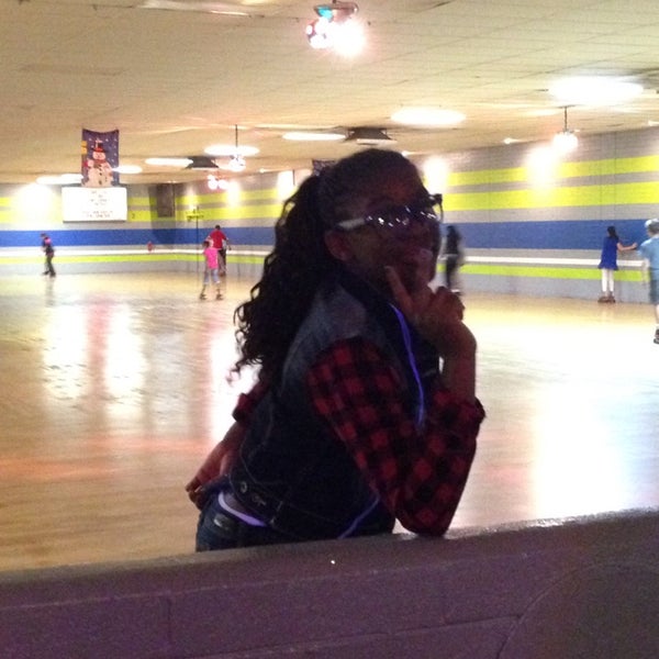 Rollero (Now Closed) - Arts and Entertainment