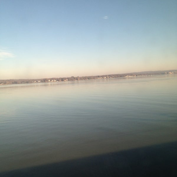 Flying Point Marina - 324 Flying Point Rd