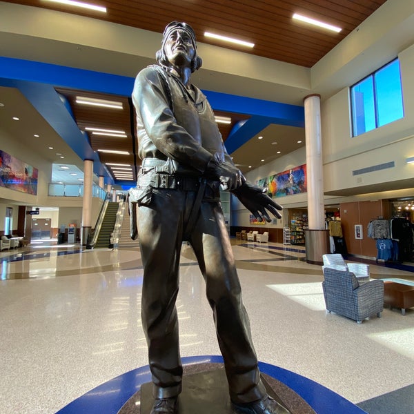 Joe Foss Statue - Sioux Falls, SD