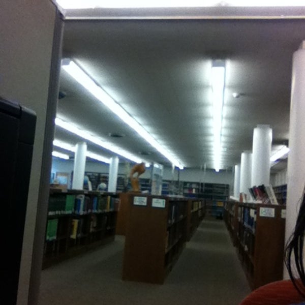 Helm-Cravens Library - 12 tips from 267 visitors