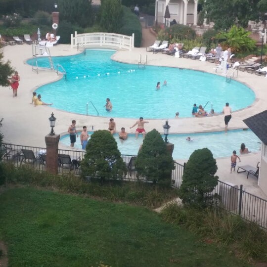 Gaylord Opryland Pool