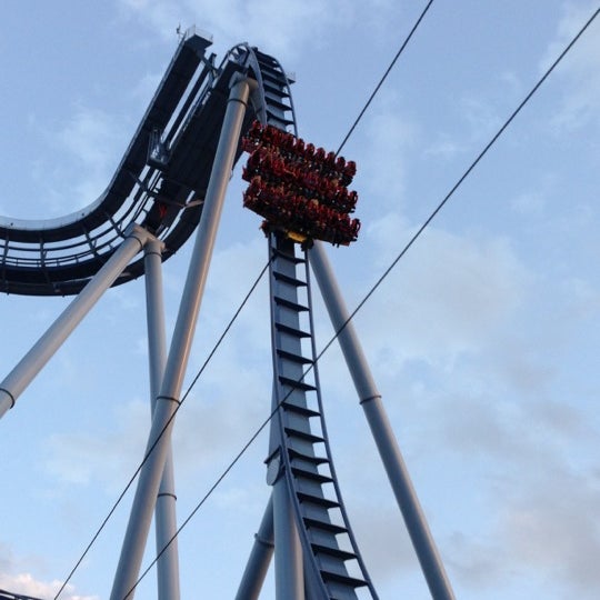 Griffon - Busch Gardens - Theme Park Ride / Attraction