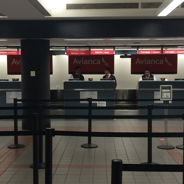 Avianca Airlines Check-in (Now Closed) - Airport Service in Los Angeles