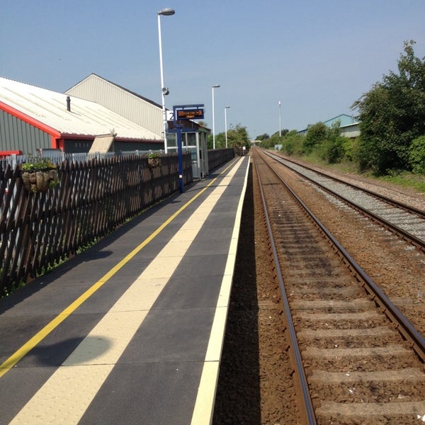 Tutbury & Hatton Railway Station (TUT) - 2 tips