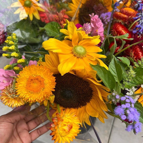 Downtown Silver Spring FRESHFARM Market - 6 tips from 567 visitors