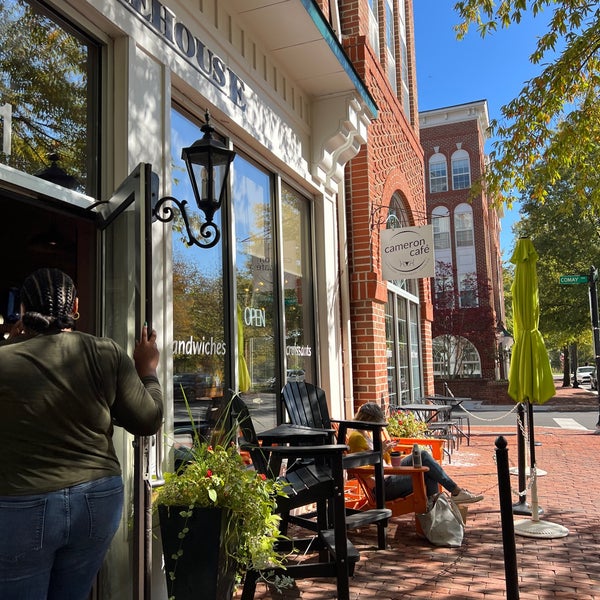 Cameron Cafe - Coffee Shop in Alexandria