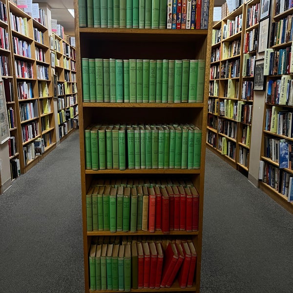 Second Story Books - Northwest Washington - 14 tips from 1715 visitors