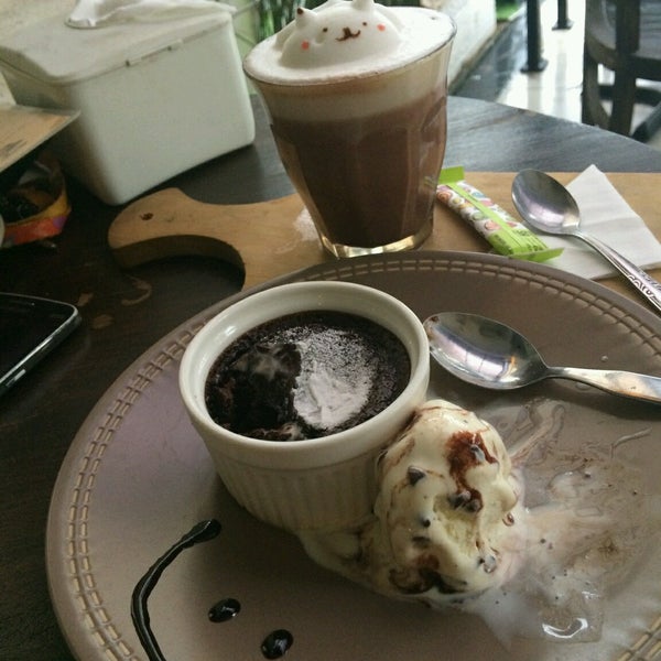 Ninotchka Coffee Parlour & Diner - Kalideres - Sixth Avenue Blok J5A No. 18
