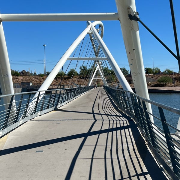 James Elmore Pedestrian Bridge - 3 tips