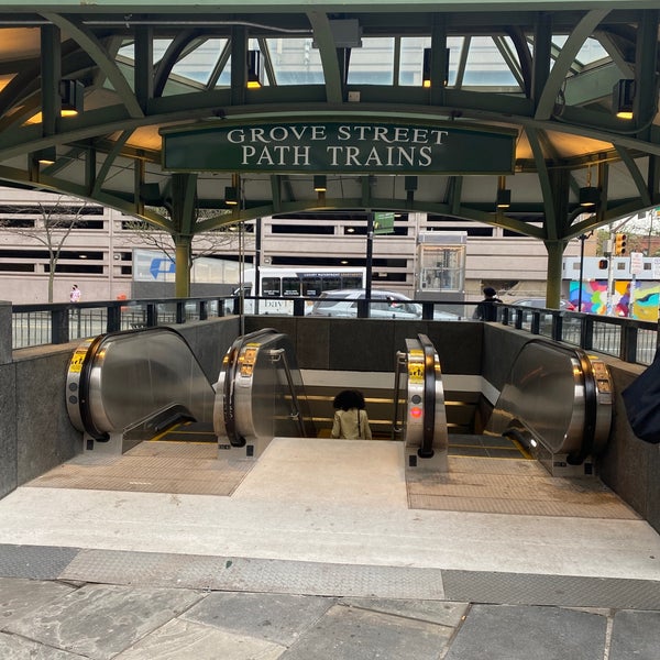 Photos at Grove Street PATH Station - Metro Station in Harsimus