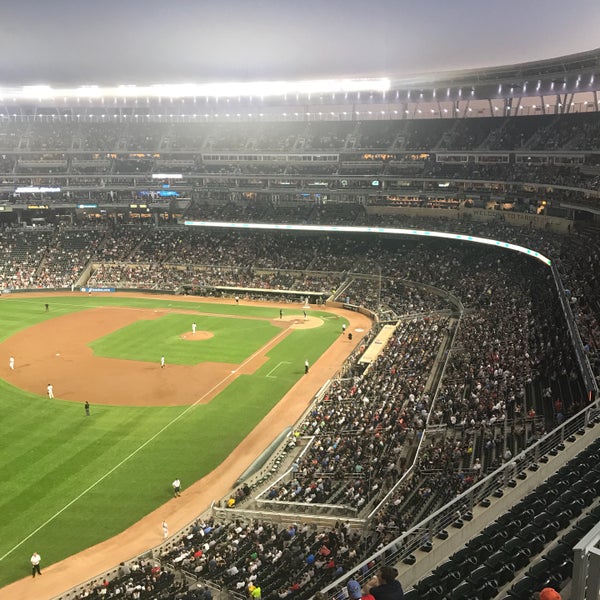 Budweiser Roof Deck Target Field Minneapolis Mn