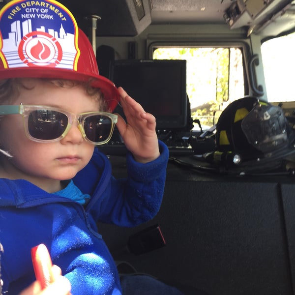 FDNY Engine 241/Ladder 109 - Bay Ridge - 84 visitors