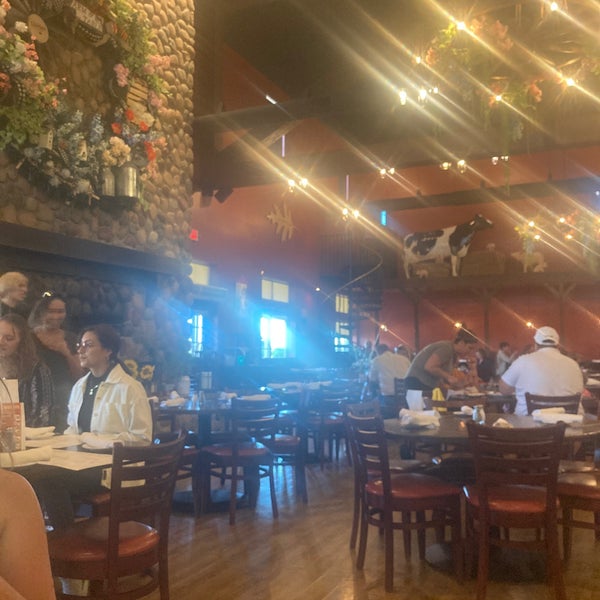 Farmhouse Restaurant - Fair Oaks, IN
