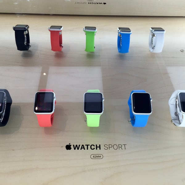 Apple Pasadena - Old Pasadena - 54 West Colorado Boulevard