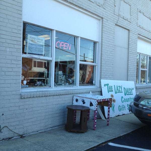 The Lazy Daisy - Antique Store in Chester