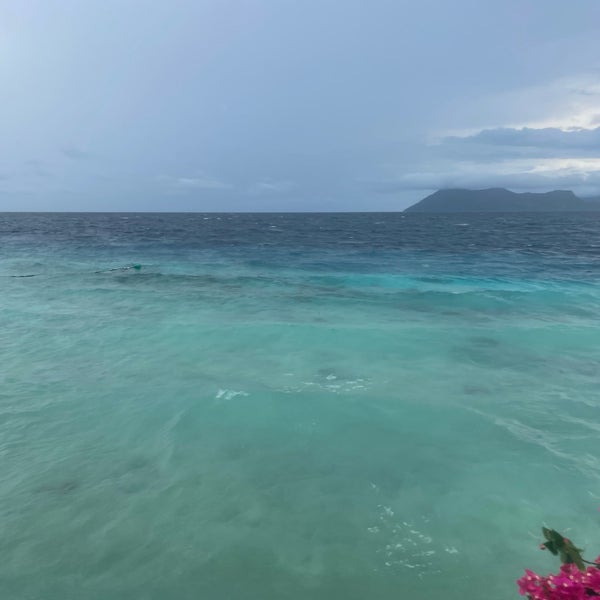 Pom Pom Beach - Beach