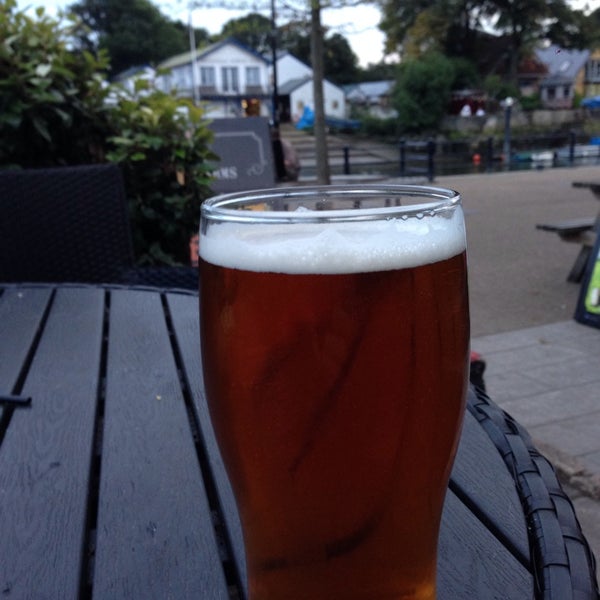 The Barmy Arms - The Embankment