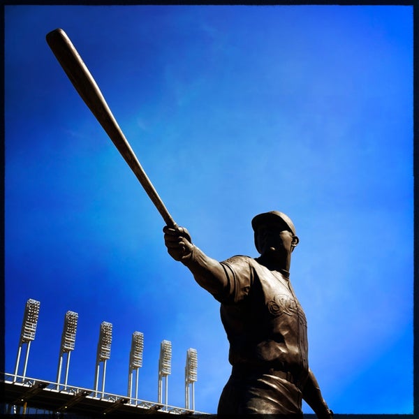 Jim Thome Statue