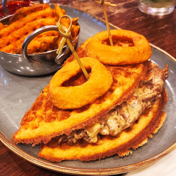 Max Brenner - Avenue of the Arts South - Philadelphia, PA