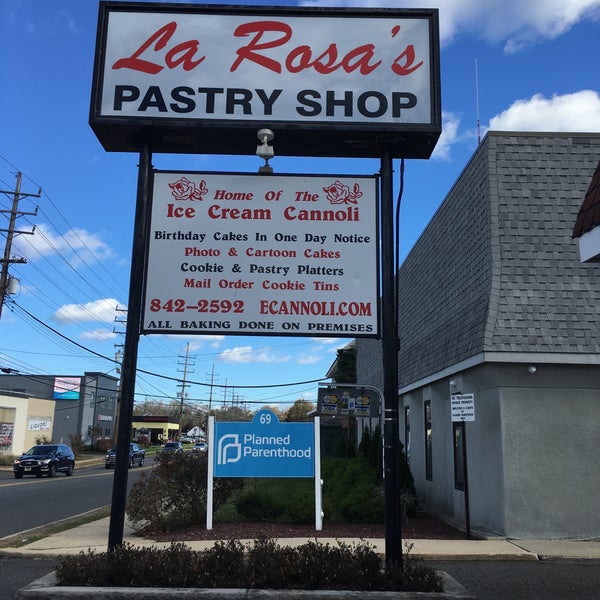 La Rosa's Pastry Shop - Shrewsbury, NJ