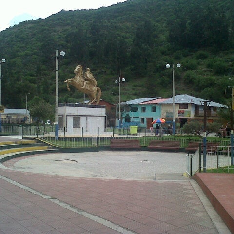 Plaza De Armas Chalhuanca - 4 tips