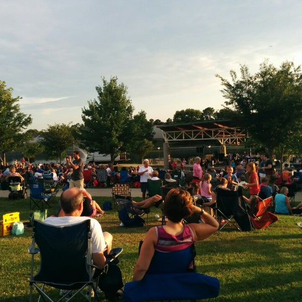 Pineville Lake Park - 6 tips from 172 visitors