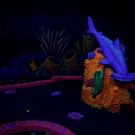 Oceans 18 Black Light Miniature Golf - Mini Golf Course