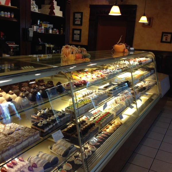 Cerrato's Pastry - 255 Elm St