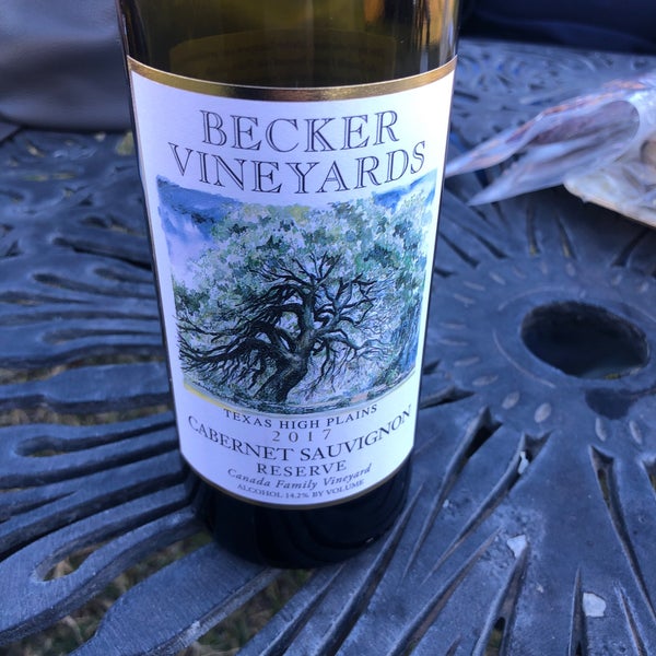 Becker Vineyards - Vineyard in Stonewall