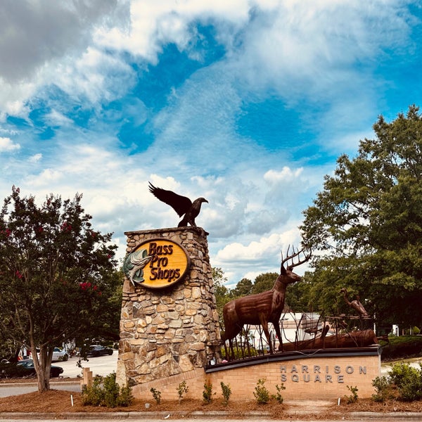 Harrison Square - Shopping Plaza