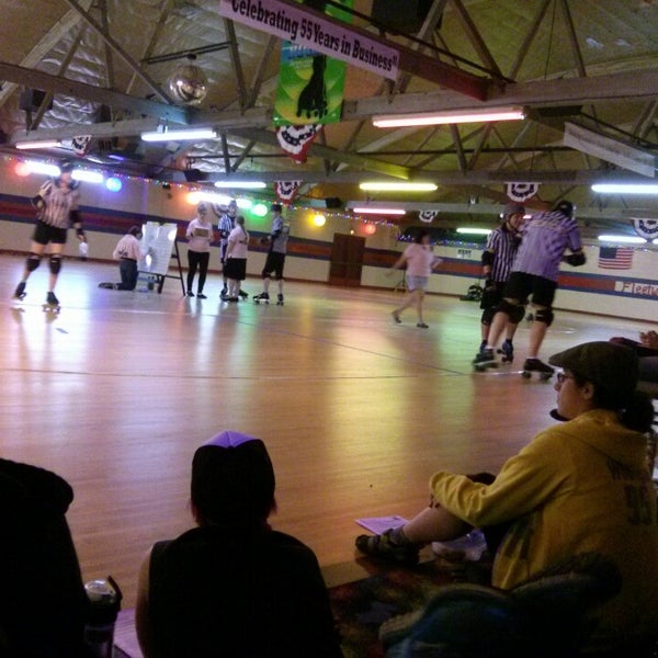 Photos at Fleetwood Skating Rink - Skating Rink in Chicago