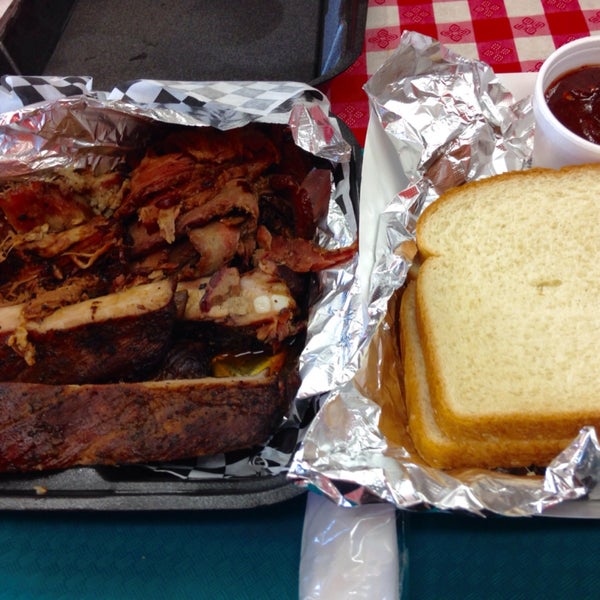 Robert Earls Real Deal BBQ - Long Beach, CA