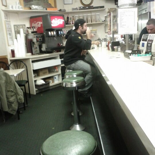 chateau-coffee-shop-coffee-shop-in-woodmere
