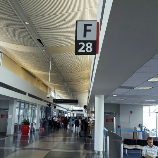 Phl Airport Concourse F