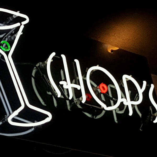 Chop's Steaks & Seafood - Steakhouse