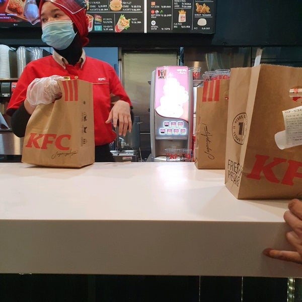 KFC - Fast Food Restaurant in Kebayoran Lama
