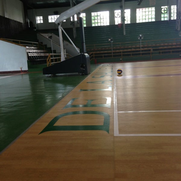 De La Salle Lipa - University in Lipa City, Batangas