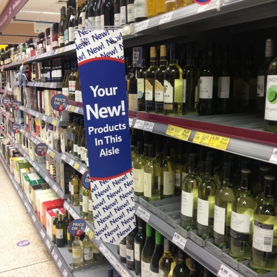Tesco - Supermarket in Heath Hayes